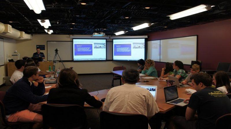 Pros And Cons Of Blended Learning At College - eLearning Industry