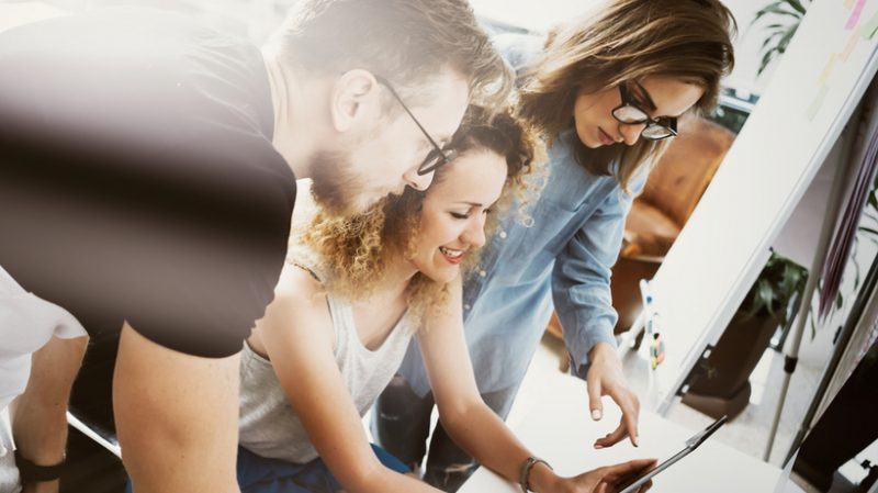 Free White Paper - Cracking The Mobile Learning Code: xAPI And Cmi5 - eLearning Industry