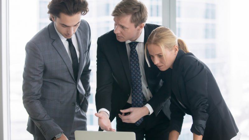 7 Tips To Overcome Challenges That Lead To Performance Gaps In Your ...