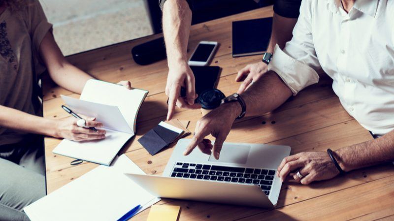 LMS Search Guide: Finding the Best LMS for Your Company LMS Search Guide: Finding the Best LMS for Your Company