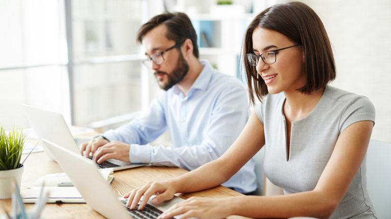 Online Training Software: Personalize Corporate eLearning Online Training Software: Personalize Corporate eLearning