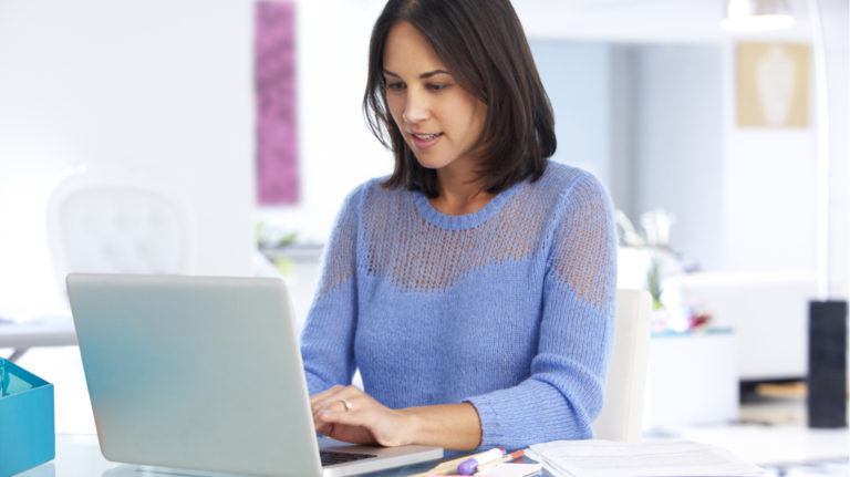 5 Ways A Custom Elearning Solution Can Improve Your Training Roi