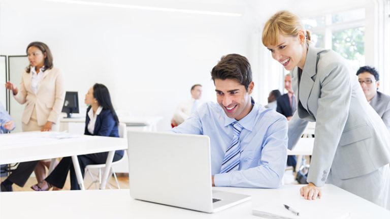 How And When To Use Custom eLearning Solutions For Employee Training ...