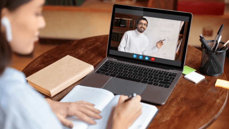 Online Learning: Benefits And Challenges