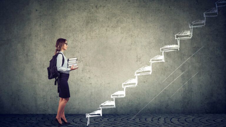 Leverage Role-Aligned Learning Paths In Your Digital Bootcamp Strategy