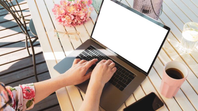 Trending eLearning Topics To Write About This Spring