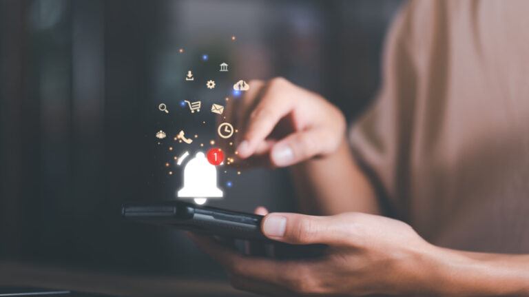 Push Notifications: How To Use To Boost eLearning Engagement