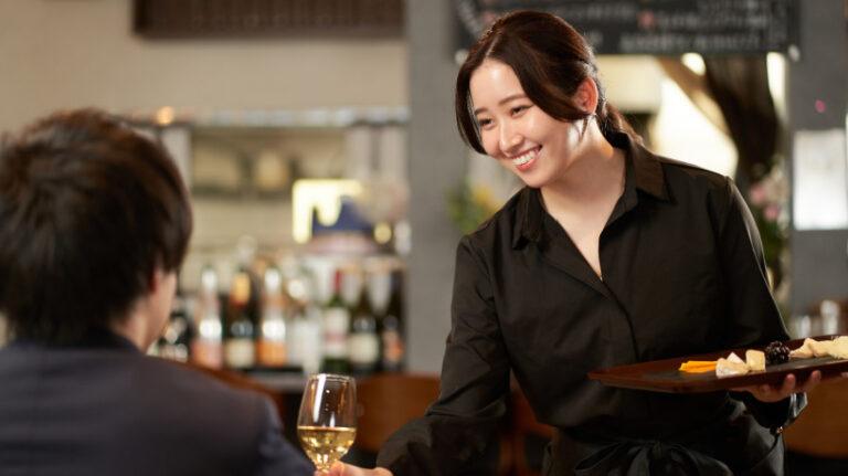 Using Microlearning In Hospitality To Boost Employee Performance