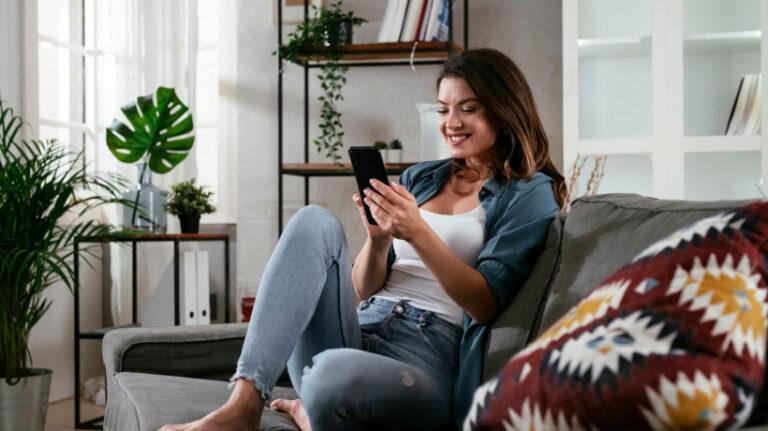 Mindful Learning Techniques To Reduce Mindless Scrolling