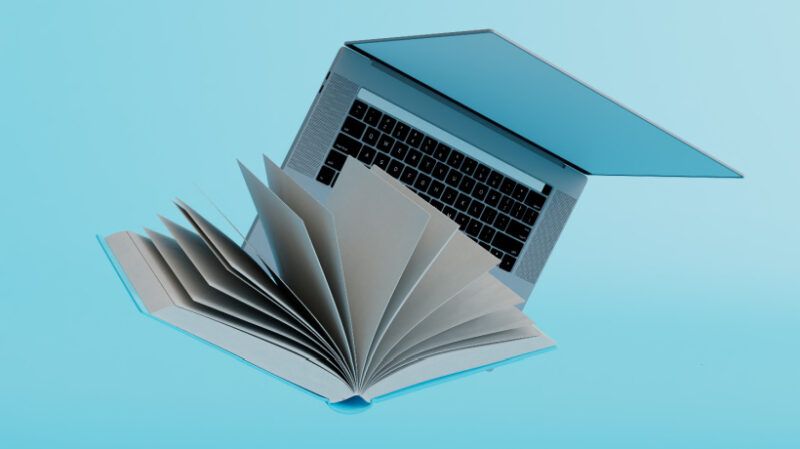 eLearning And Traditional Classroom Learning: The Pros And Cons