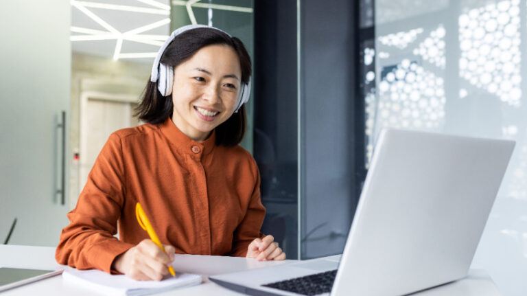 What Makes Customized Courses A Smart Choice? - eLearning Industry