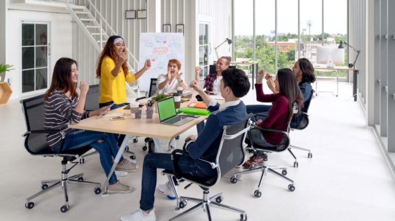 25 Employee Engagement Games That Spark Joy And Productivity ...