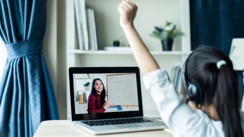 A Beginner’s Guide To Online Teaching Methods - eLearning Industry