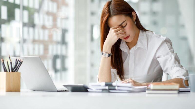 Battling Burnout: 7 Ways To Tackle A Heavy Workload - eLearning Industry