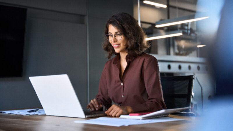 Boosting Employee Performance With Online Training Tools - eLearning Industry