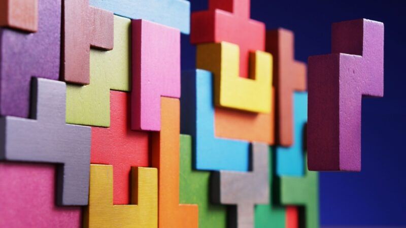 Building Blocks: Applying Learning Theories In Online Learning